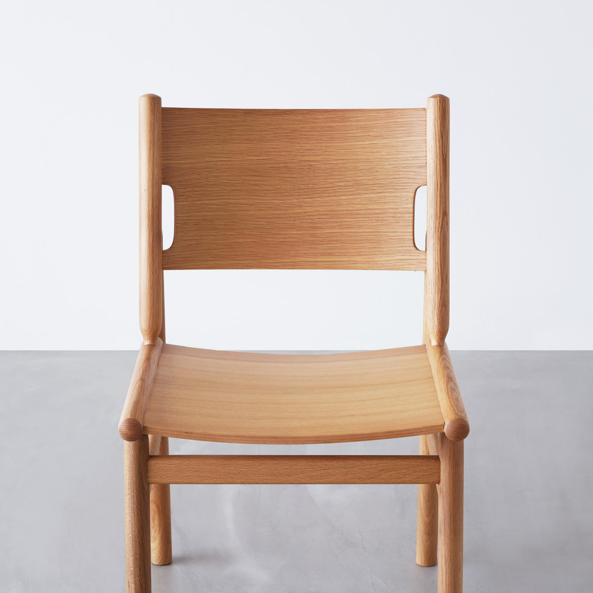 Playful × Wood 天然木のダイニングチェア 2脚セット（Natural） – KANADEMONO