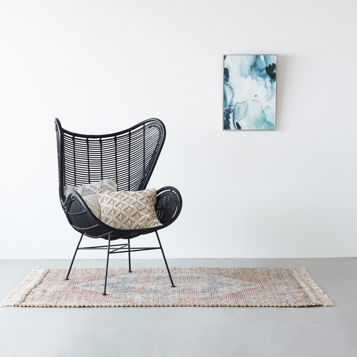 Rattan - Curve 包み込まれる ラタン素材のラウンジチェア – KANADEMONO