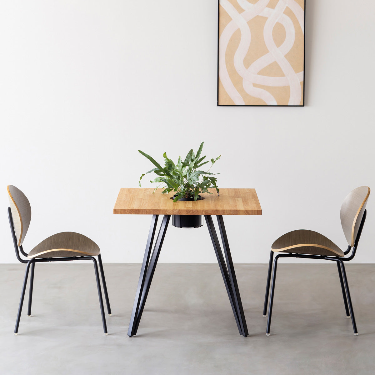 THE CAFE TABLE / ラバーウッド Black Steel トライアングル 4pin × スクエア 80 - 100 ワイヤーバ – KANADEMONO