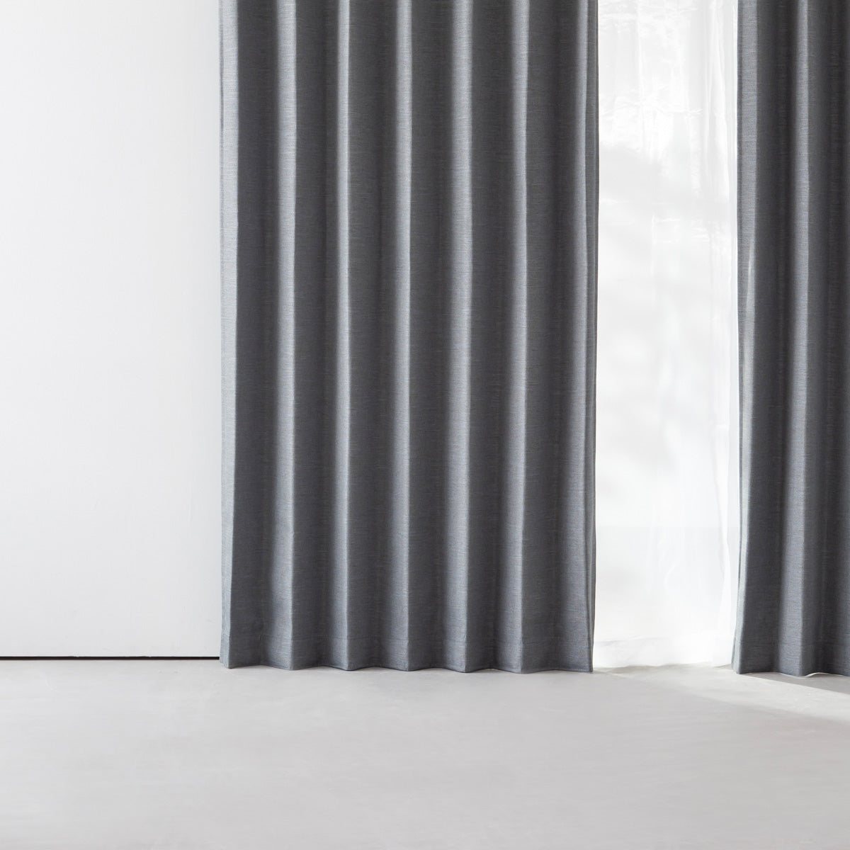 Elegance - Grayish ゆったりとした 遮光 プリーツカーテン – KANADEMONO