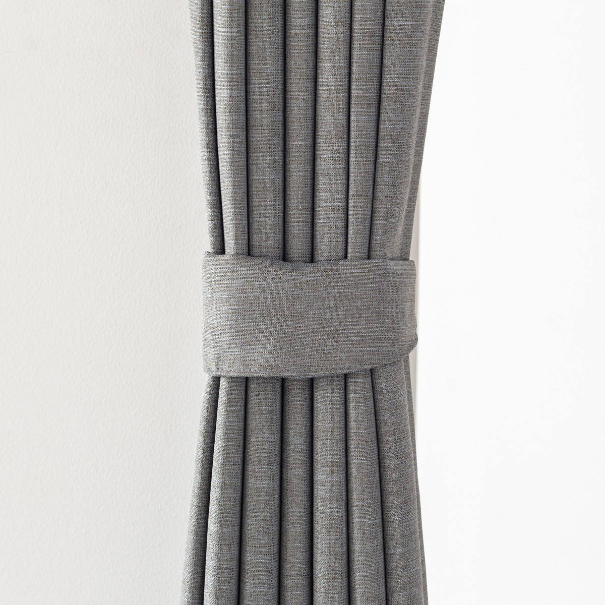 Elegance - Grayish ゆったりとした 遮光 プリーツカーテン – KANADEMONO