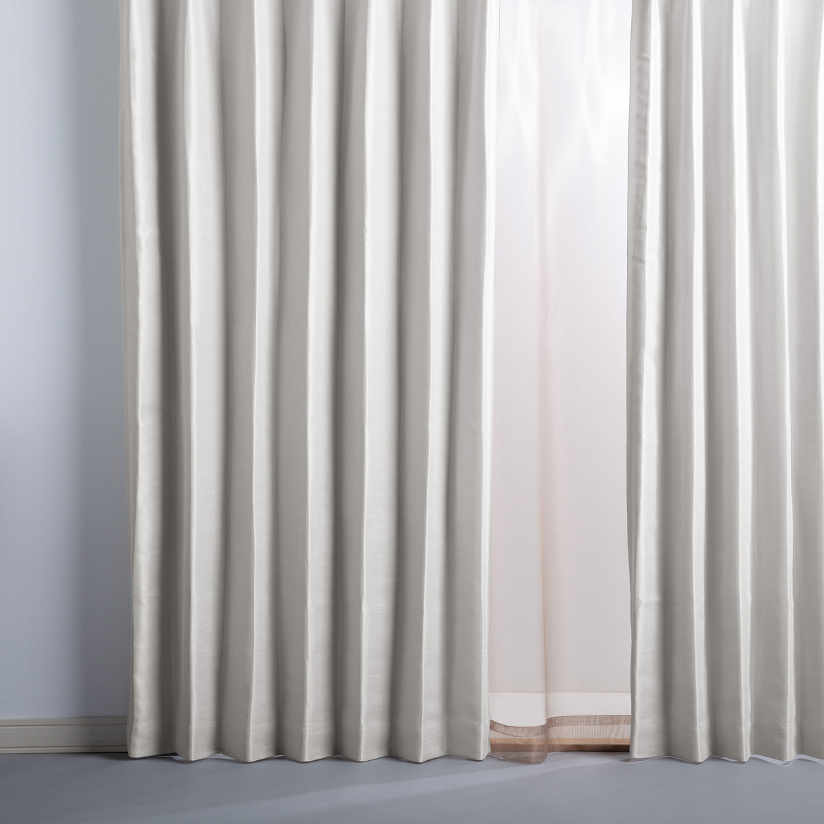 Grace - Cool シャンタン織 遮光 プリーツカーテン – KANADEMONO