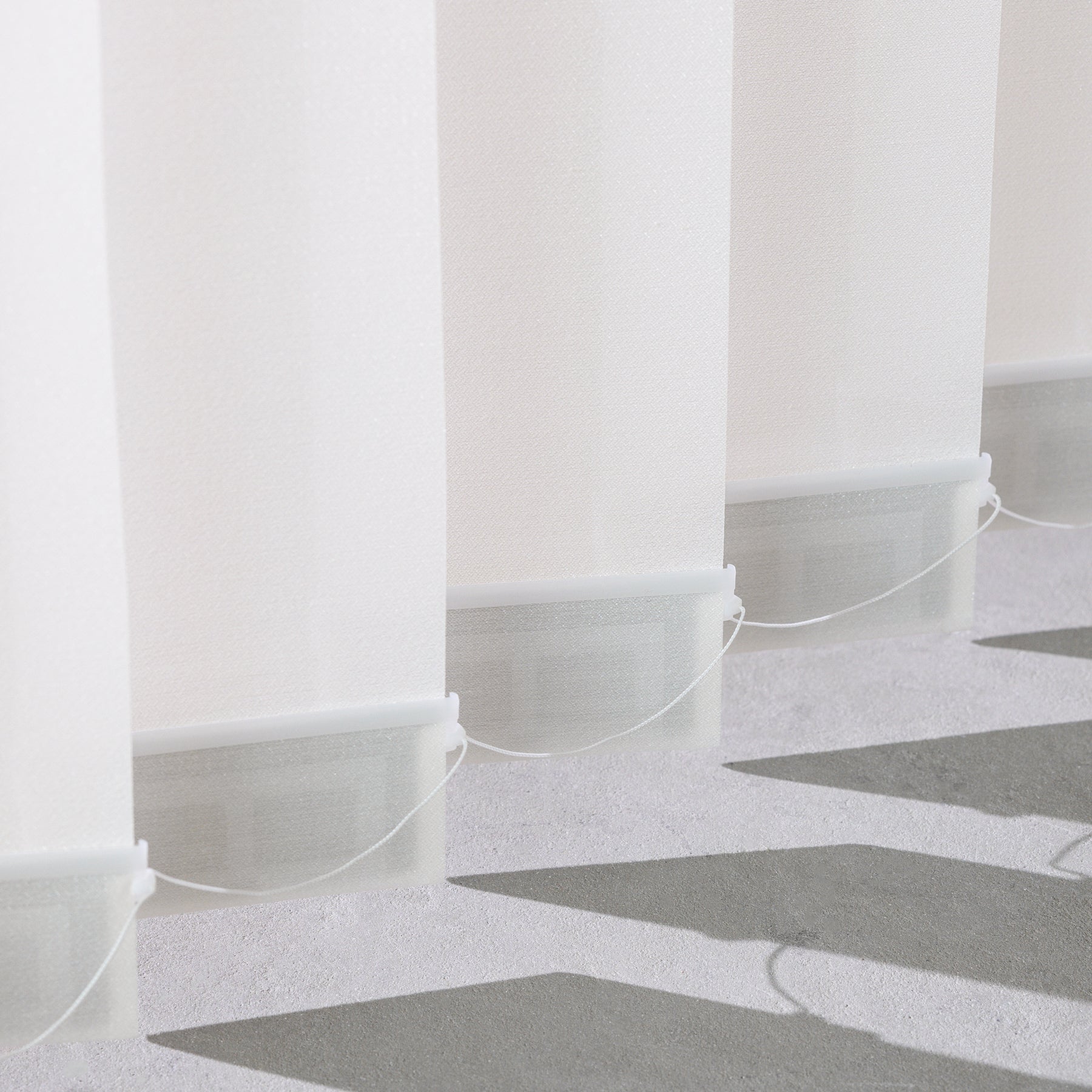 SAMPLE / Sheer - Glow 透けにくい 遮熱 バーチカルブラインド – KANADEMONO