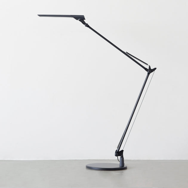 Slim - Stylish Touchless Matte Desk Lamp – KANADEMONO