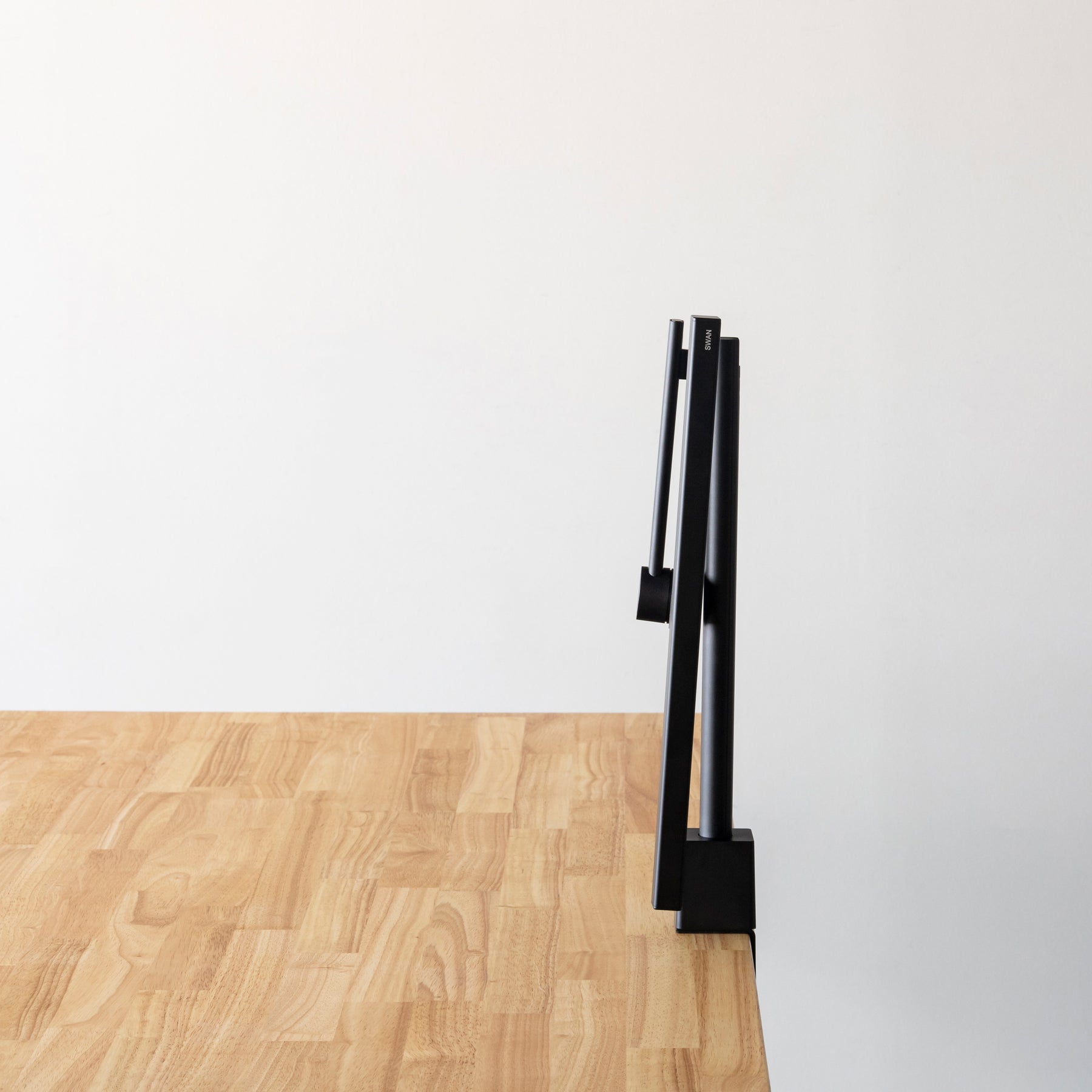 デスクライト 目が疲れにくい 多機能 クランプ式 – KANADEMONO