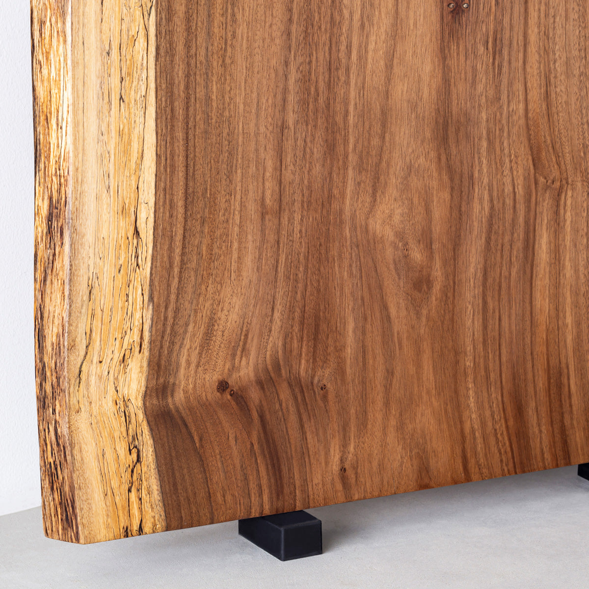 厳選一枚板 / マホガニーS #0009 深みのある色合いのテーブル天板 1690 × 710 ~ 740 mm – KANADEMONO