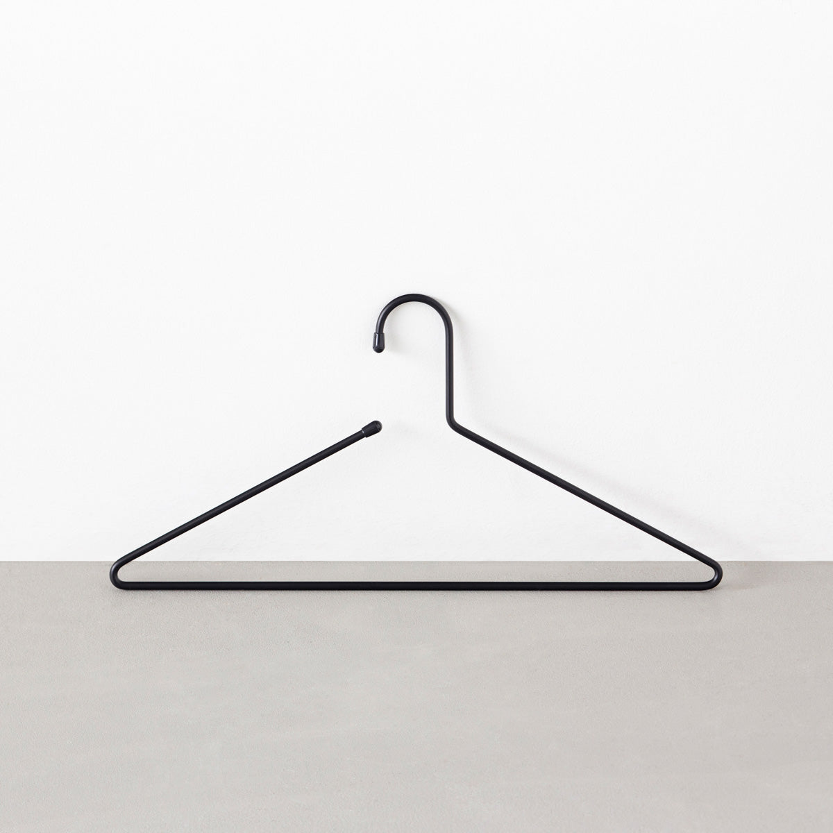 シンプル アイアン ハンガー 10本セット type B – KANADEMONO