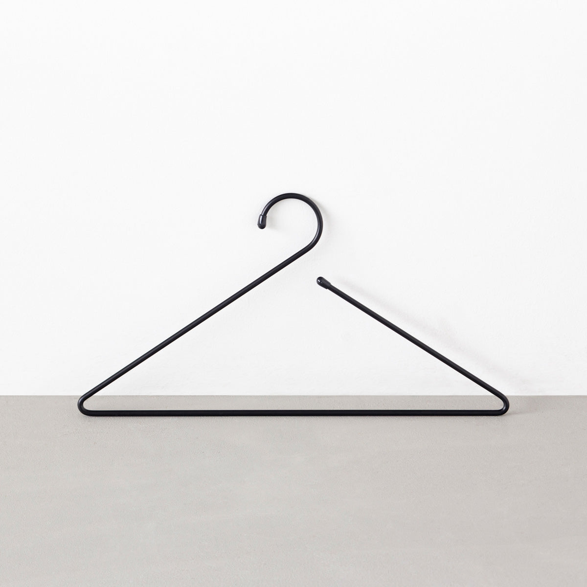 シンプル アイアン ハンガー 10本セット type C – KANADEMONO