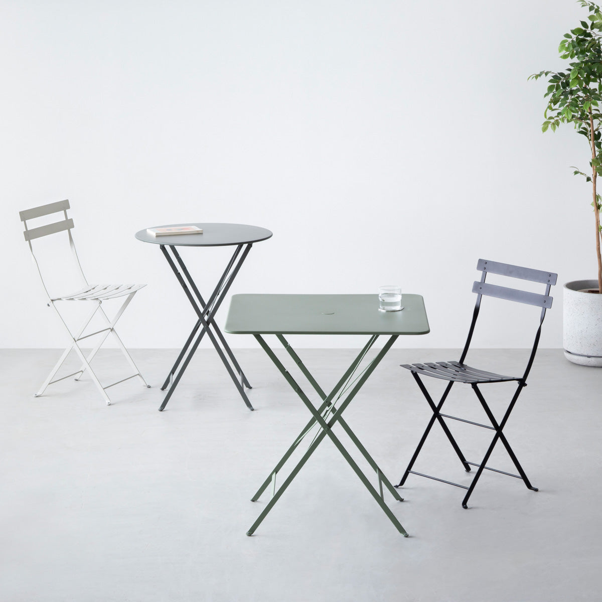 Folding - Bistro アウトドアでも使える スクエアテーブル – KANADEMONO