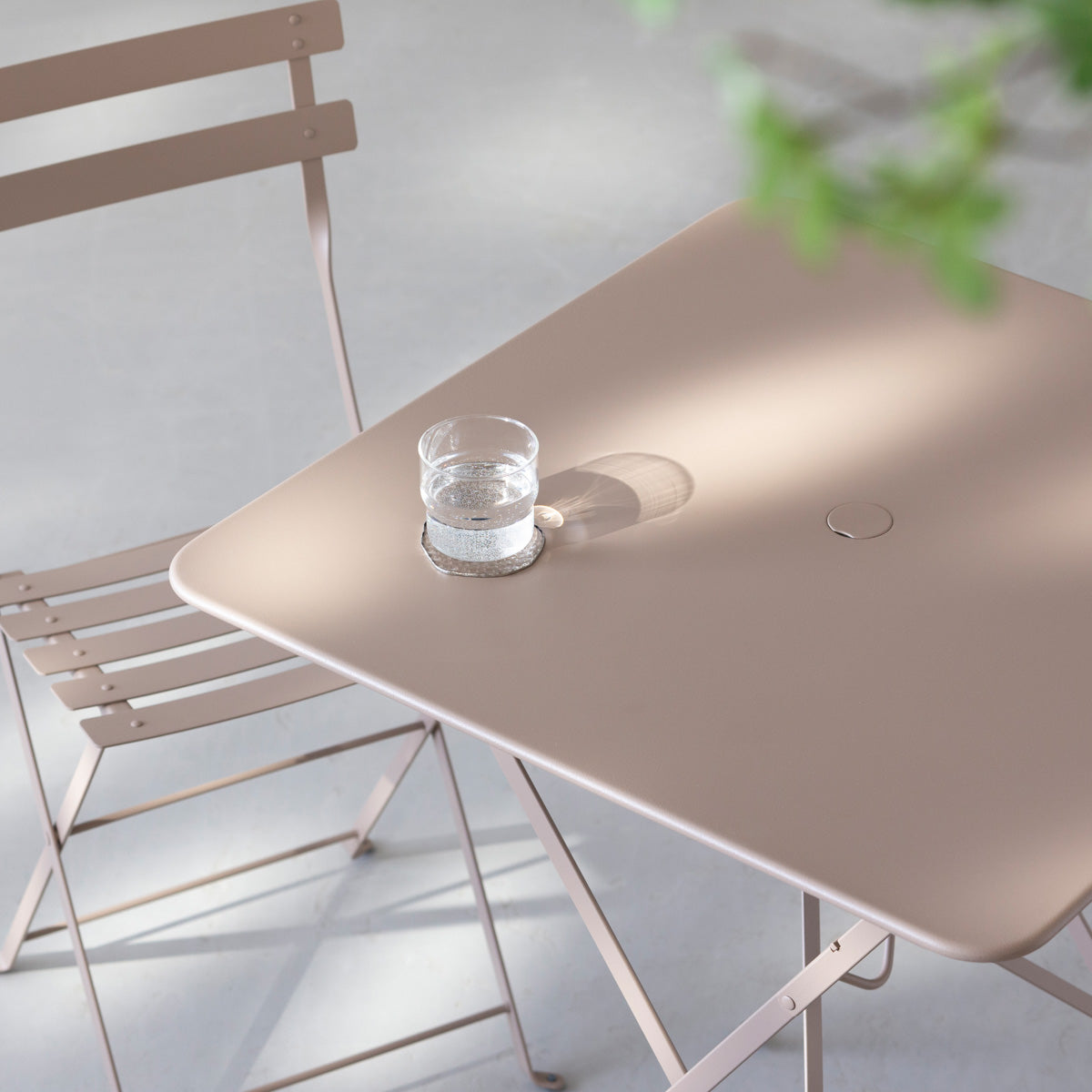 Folding - Bistro アウトドアでも使える スクエアテーブル – KANADEMONO