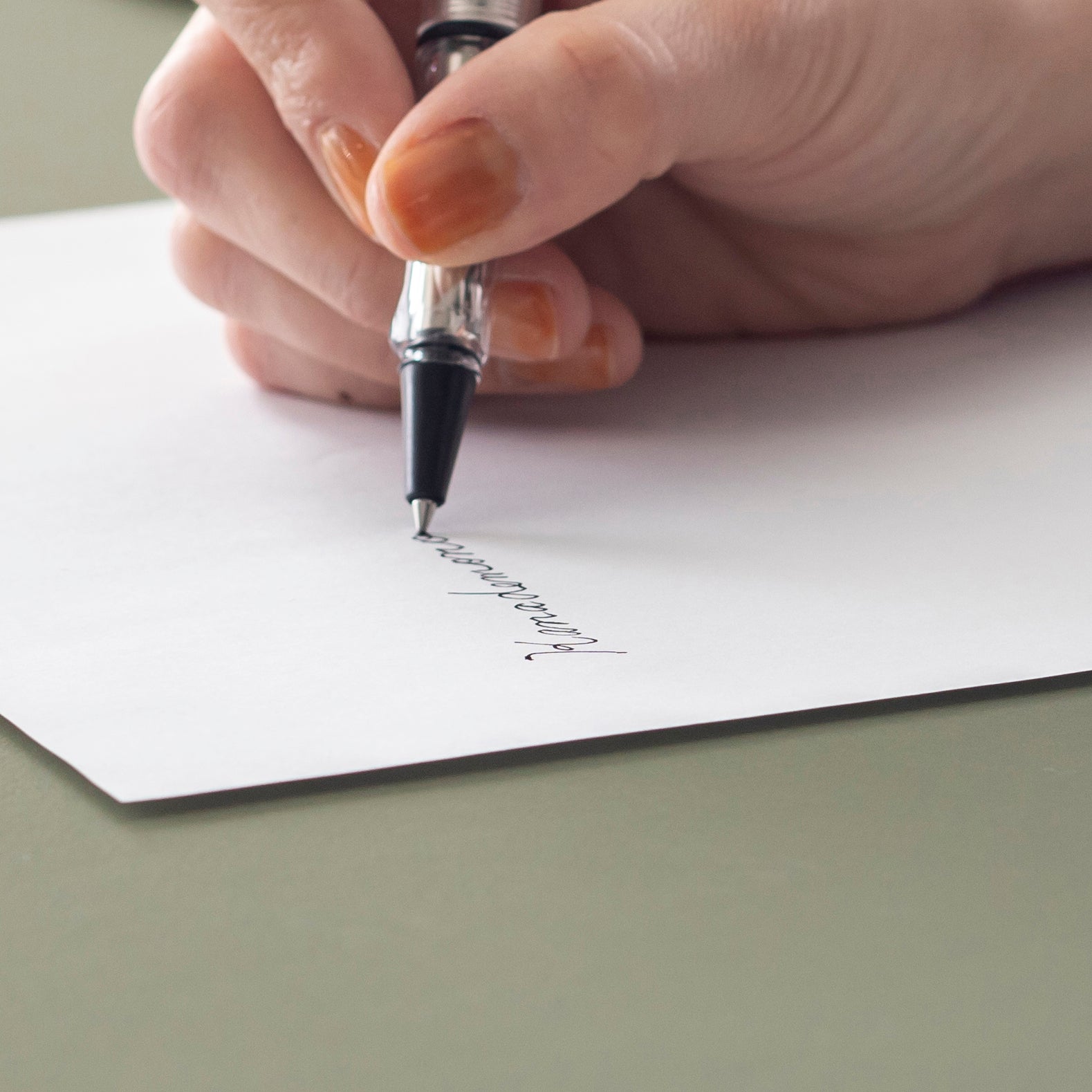 リノリウム素材の デスクマット Sサイズ – KANADEMONO