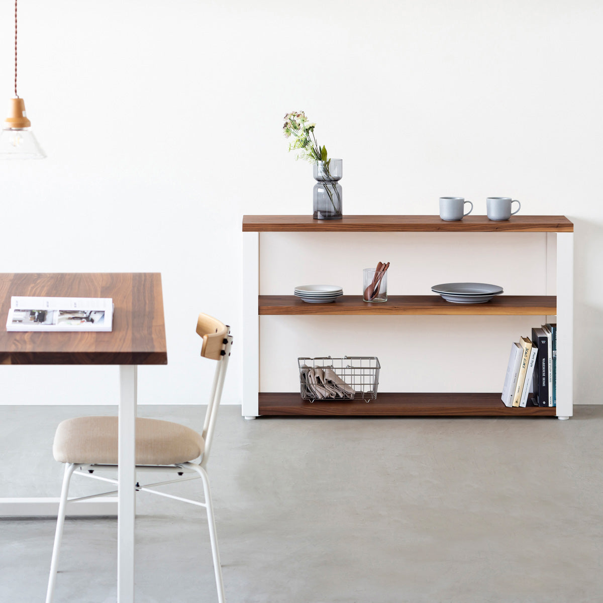 THE STORAGE SHELF / 無垢 ウォルナット × White Steel – KANADEMONO