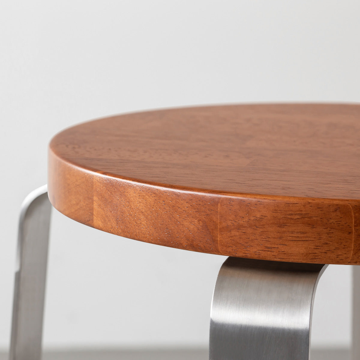 THE STOOL / ラバーウッド ブラウン × Stainless High – KANADEMONO