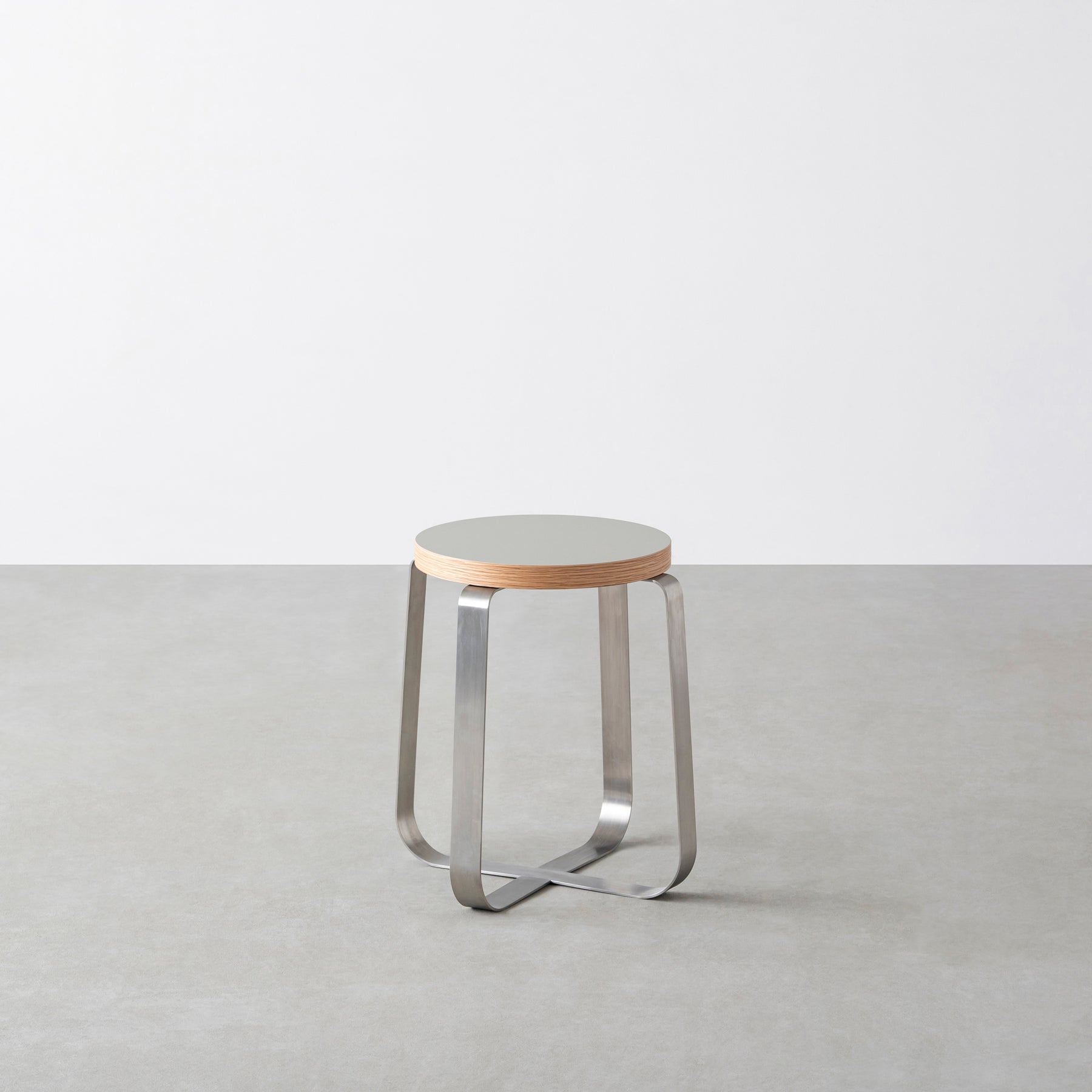 THE STOOL / リノリウム 全24色 × Stainless Standard – KANADEMONO