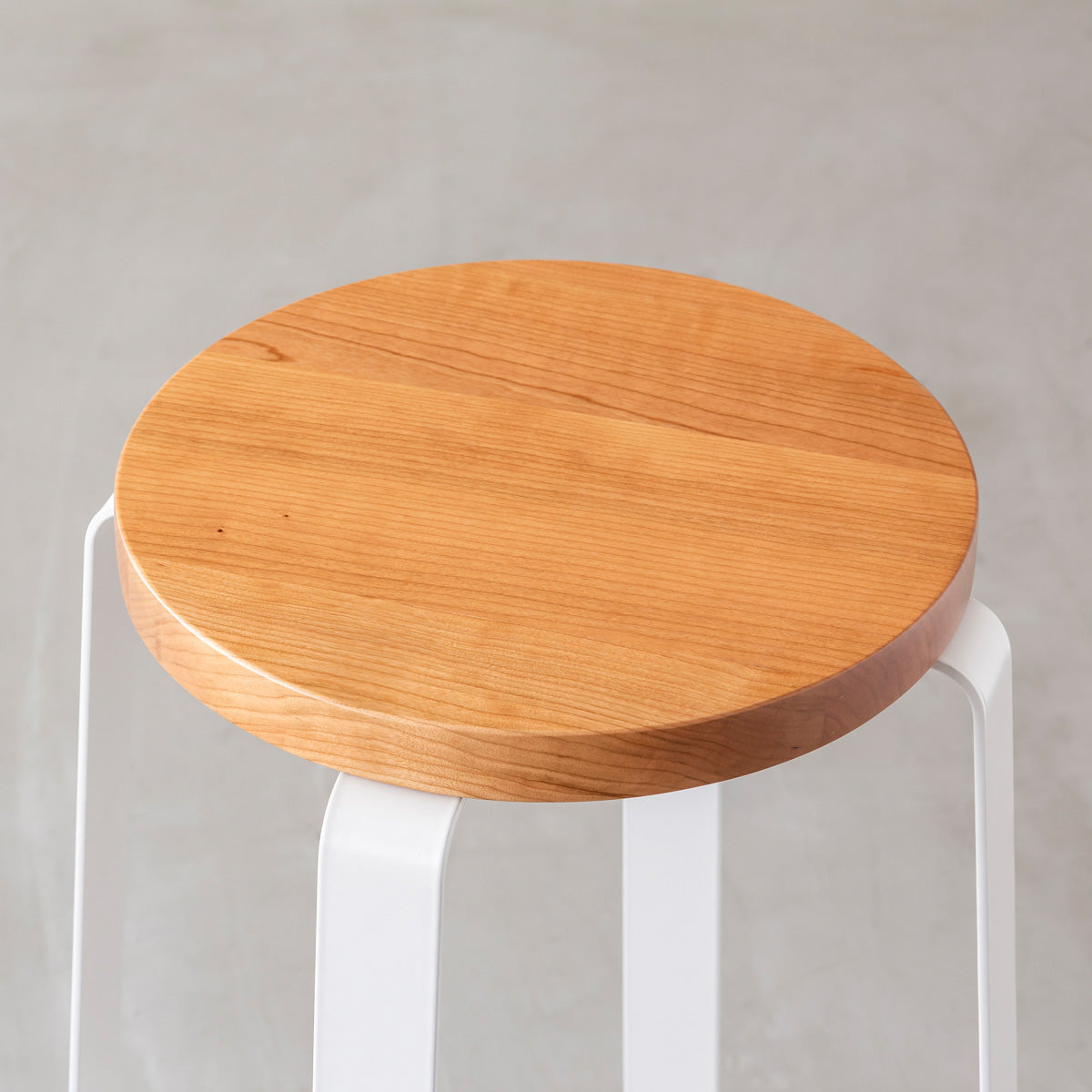 THE STOOL / 無垢 ブラックチェリー × White Steel Standard – KANADEMONO