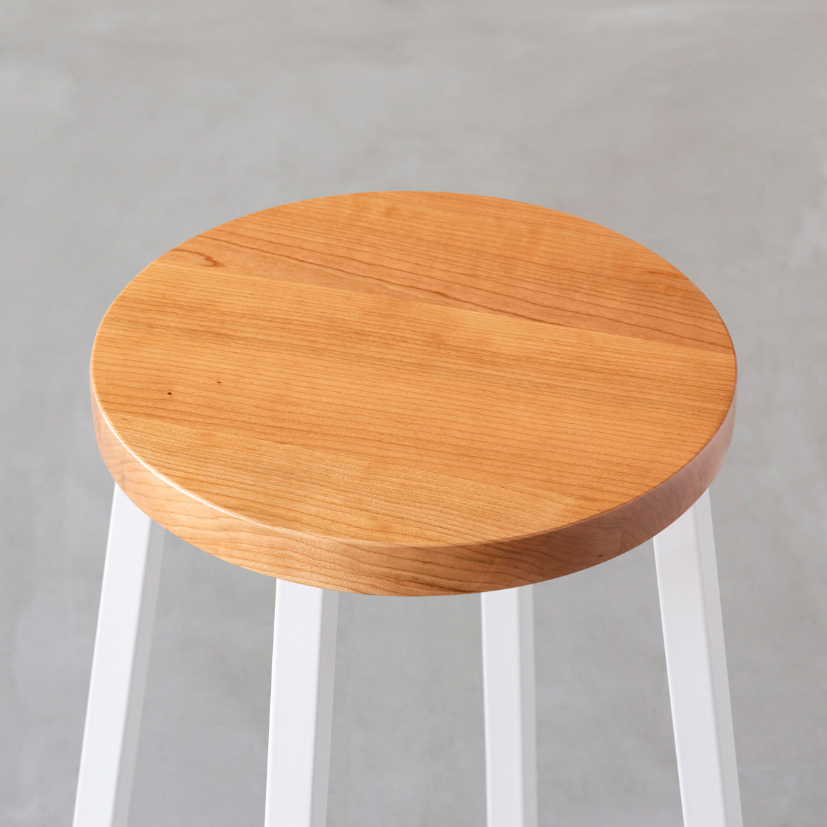 THE STOOL / 無垢 ブラックチェリー × White Steel High – KANADEMONO