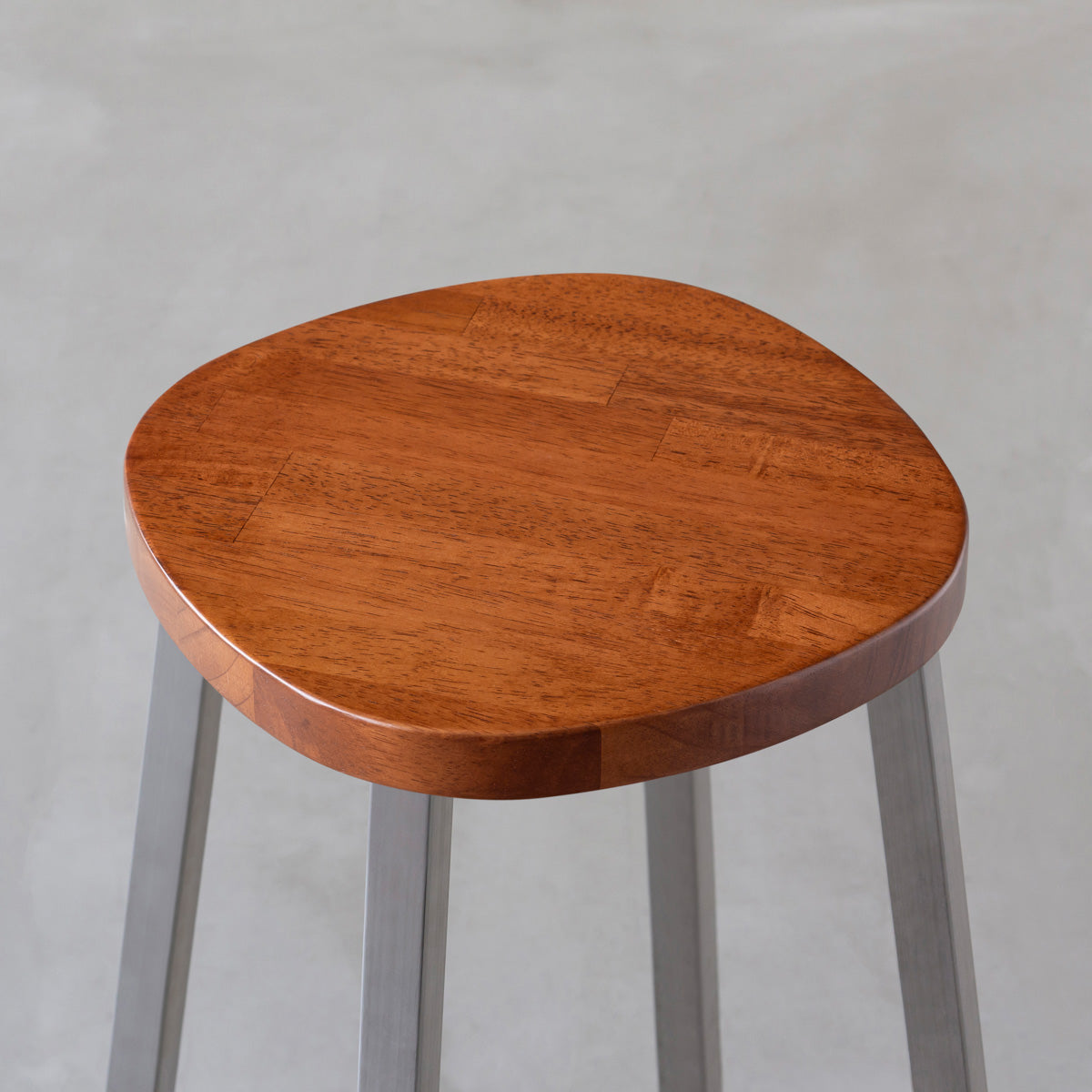 THE STOOL / ラバーウッド ブラウン × Stainless High – KANADEMONO