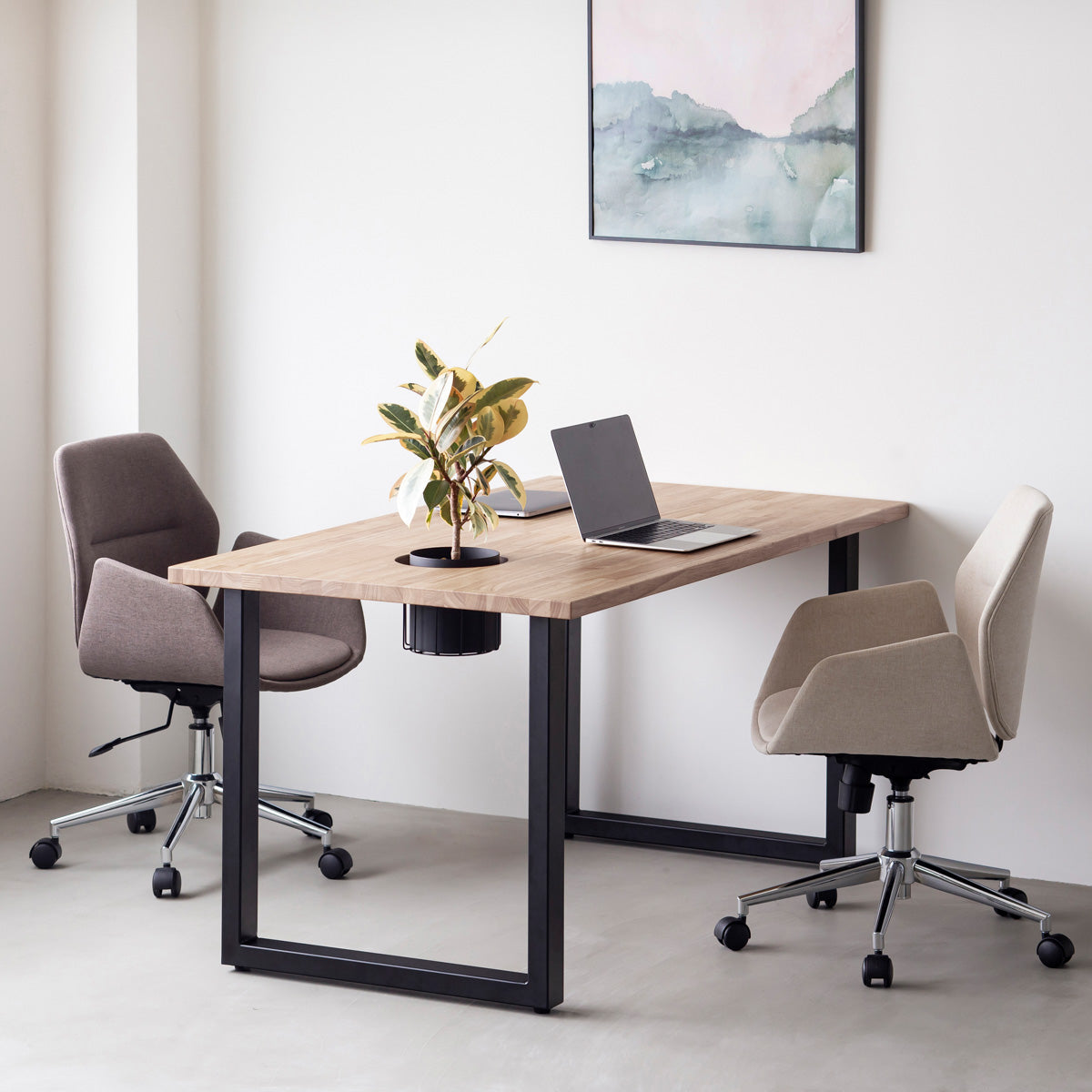 THE TABLE / ラバーウッド アッシュグレー × Black Steel ワイヤーバスケット＋鉢カバー付き – KANADEMONO