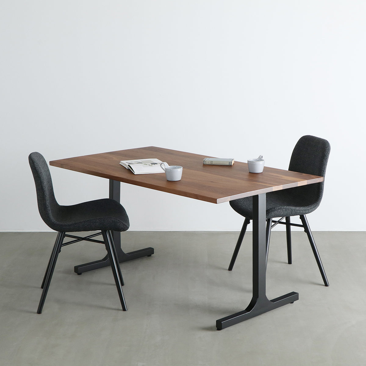 THE TABLE / 無垢 ウォルナット × Black Steel – KANADEMONO