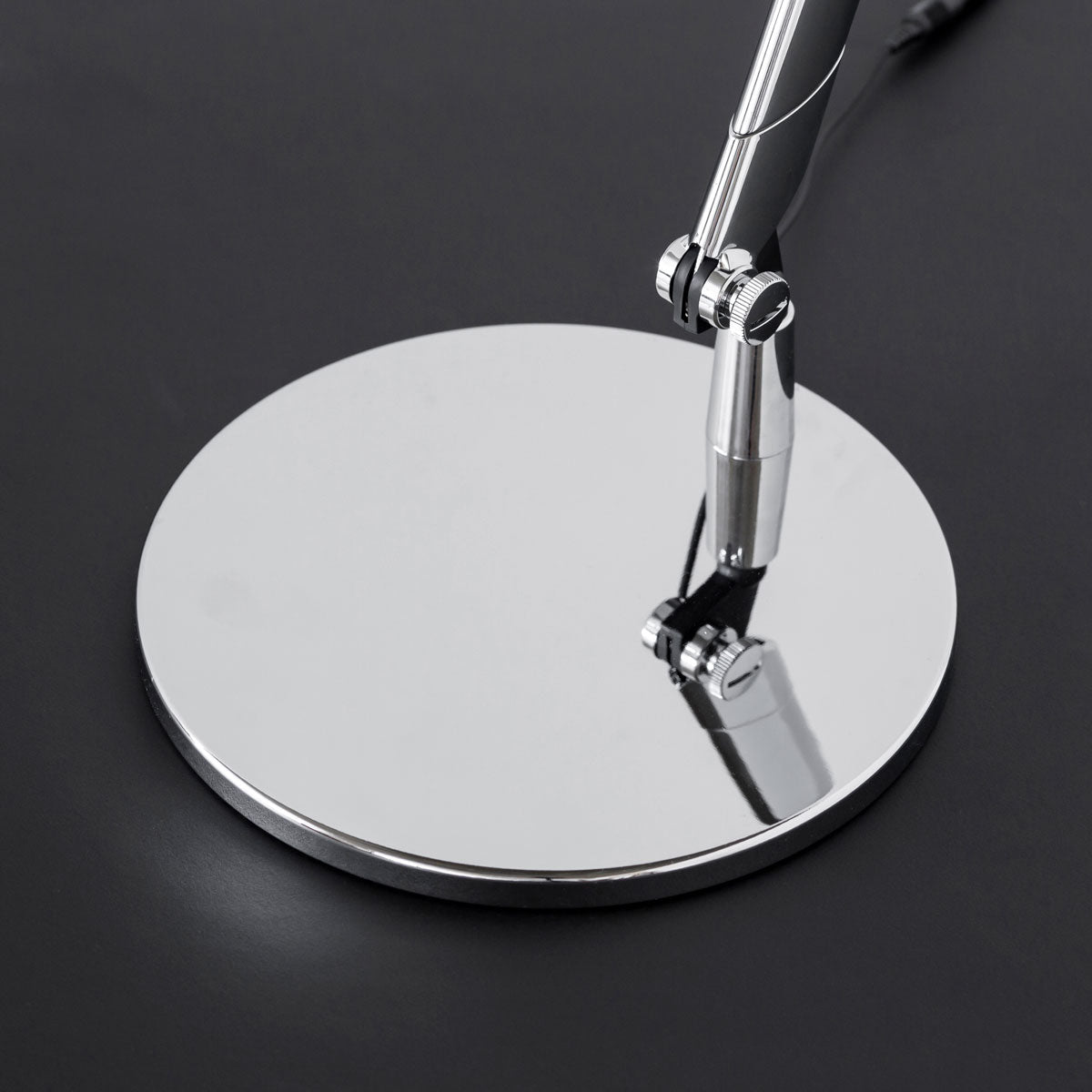 Slim - Stylish Touchless Metalic Desk Lamp – KANADEMONO